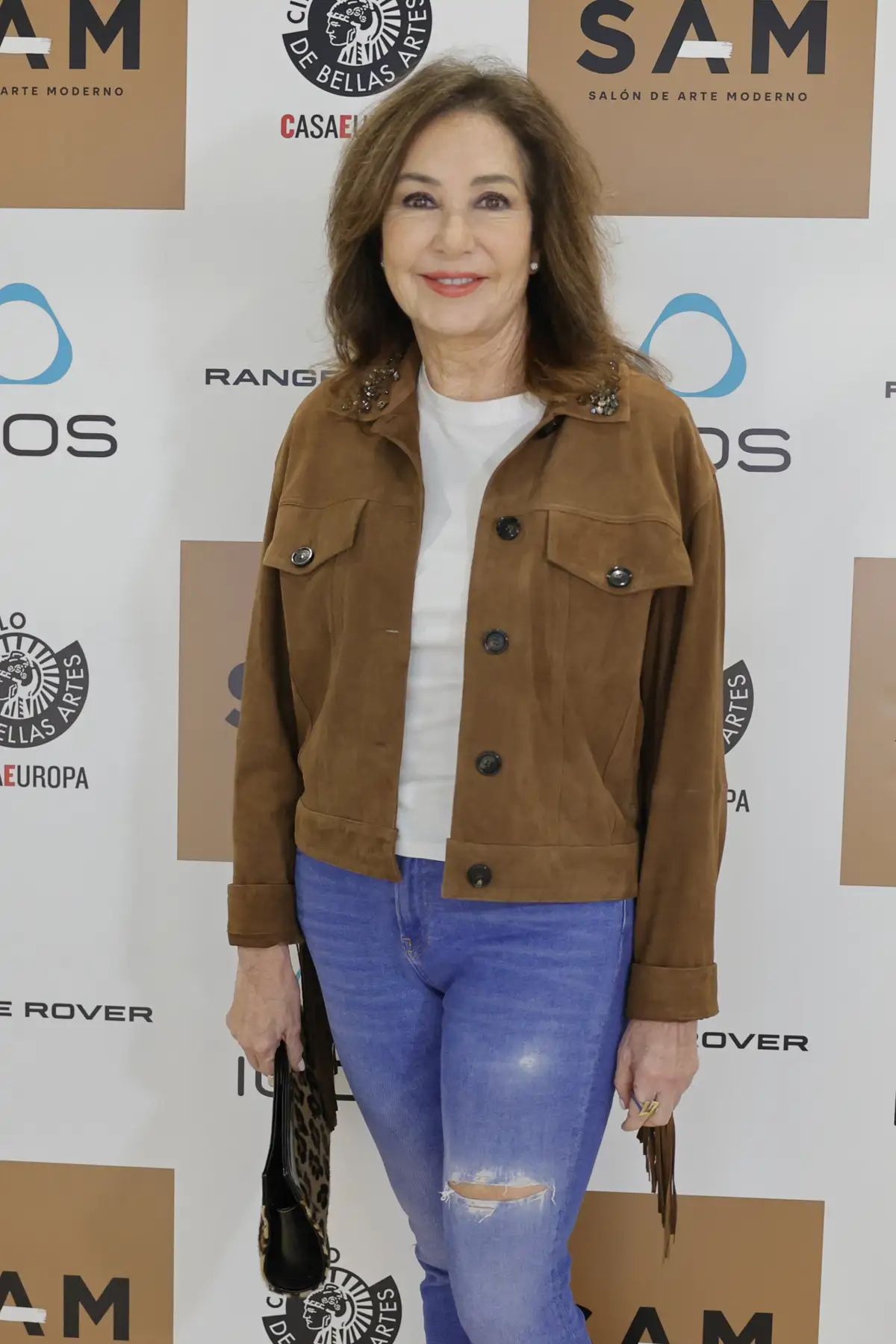 Ana Rosa Quintana rompe su regla de oro, posa con su marido Juan Muñoz ...