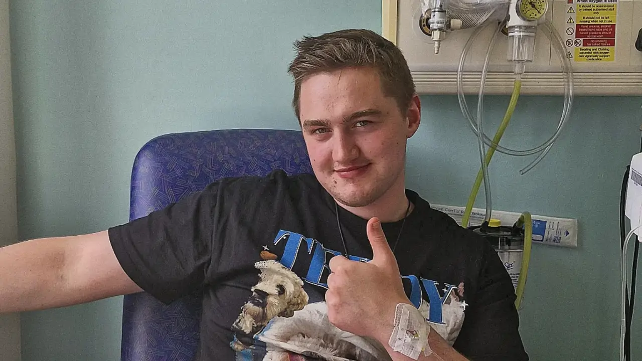 Finnian Garbutt, actor de 'Hope Street', anuncia que padece un cáncer ...