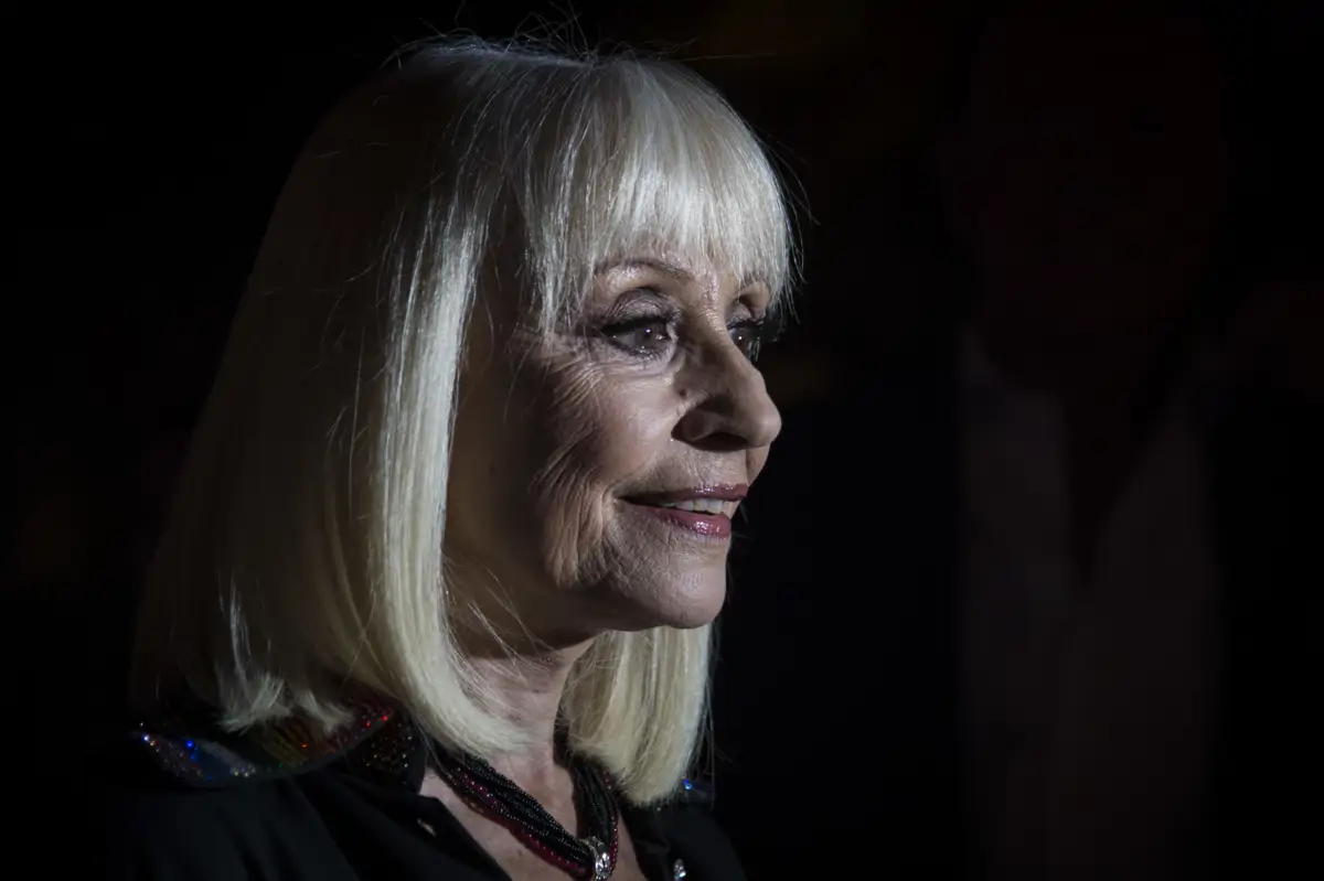 Raffaella Carrá tenía un hijo secreto: una orden judicial saca a la luz ...