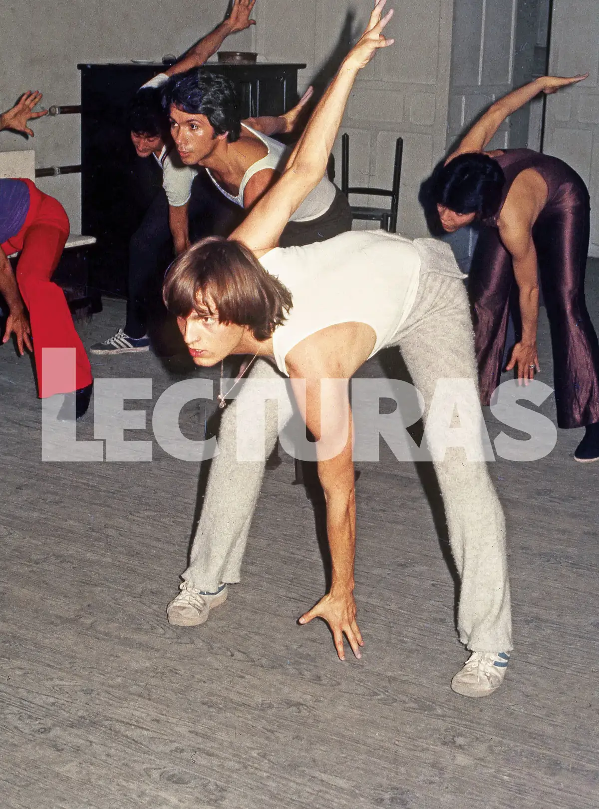 Miguel Bosé en 1978 antes de conocer a su primer amor, Ana Obregón ...
