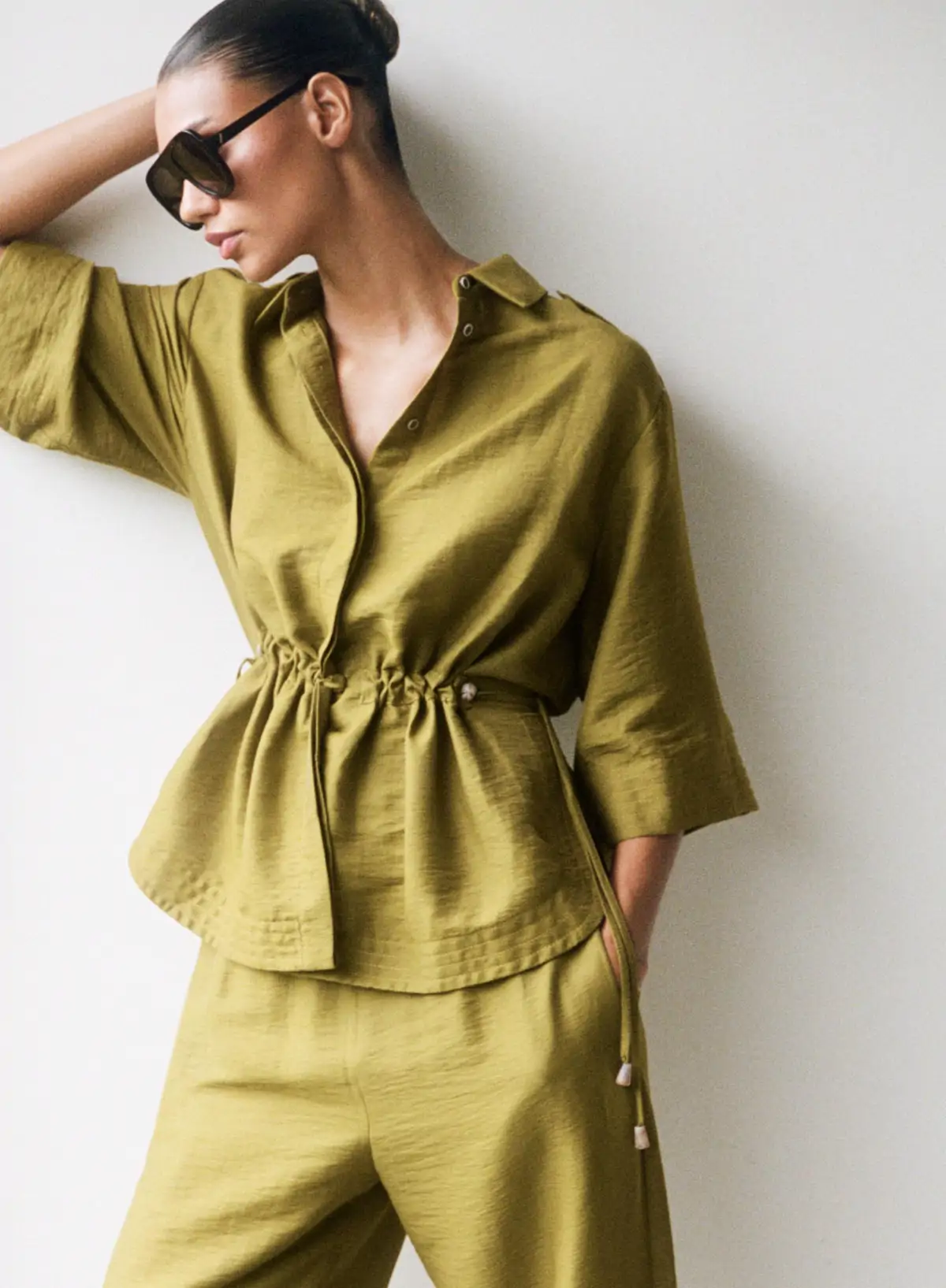 Las nuevas camisas safari de Zara, la sensación de la primavera 2026 ...
