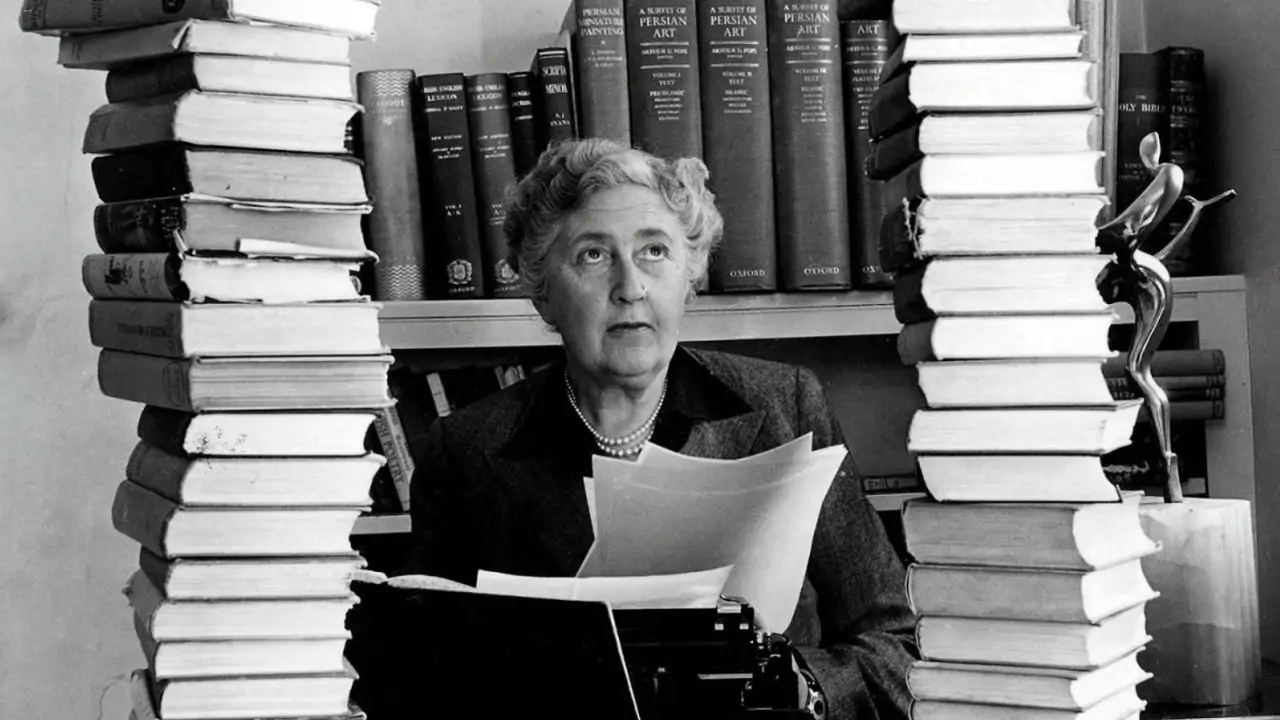 Agatha Christie, la dama del crimen: “Los jóvenes piensan que los ...