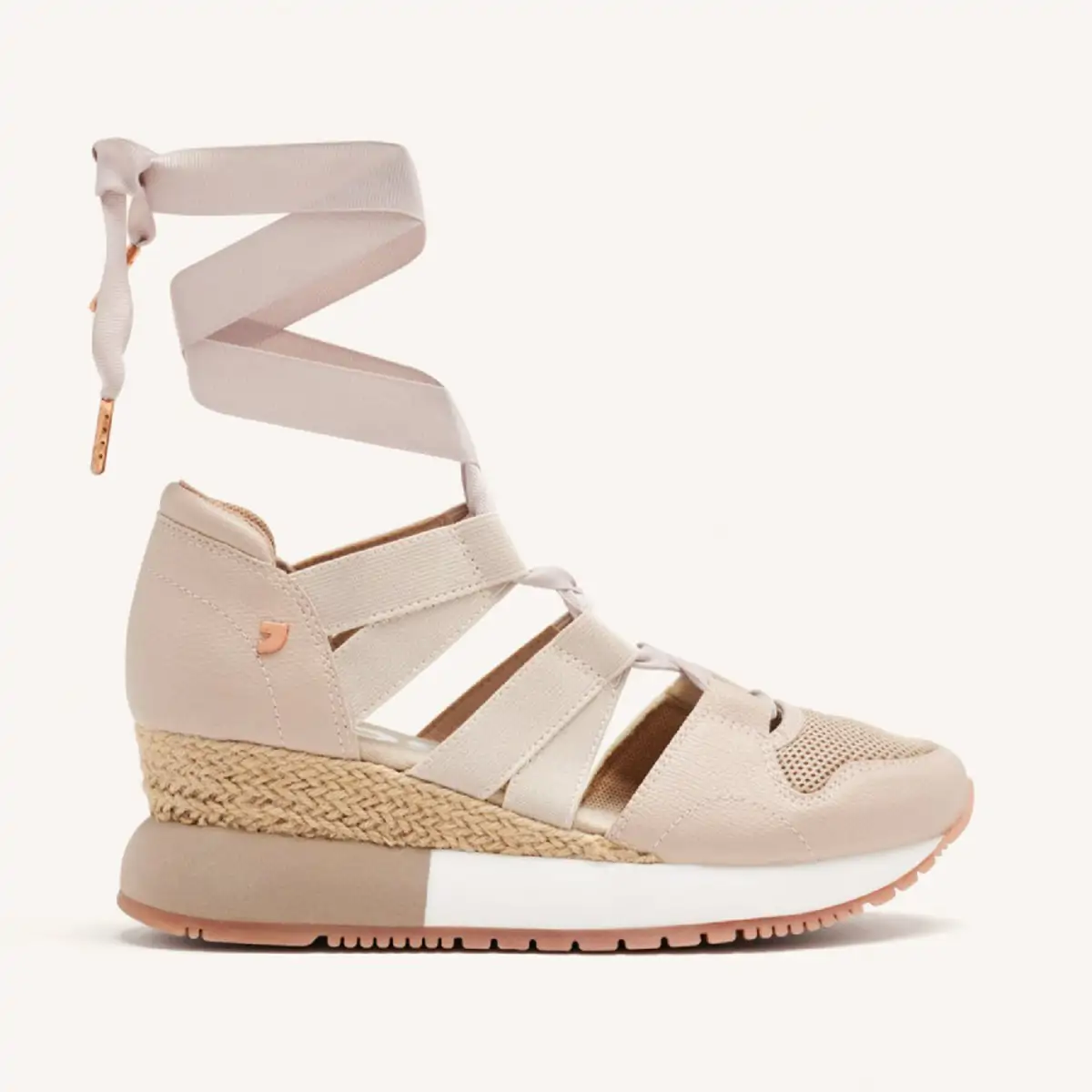 Ni sandalias, ni sneakerinas: estas cuñas deportivas de Gioseppo ...