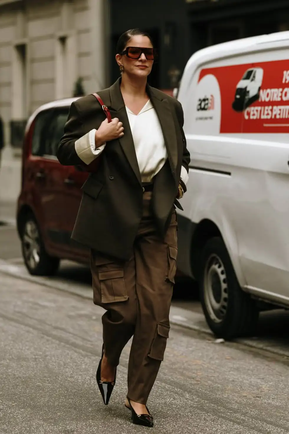 Cómo llevar el estilo safari chic en 2026: looks de las expertas muy ...