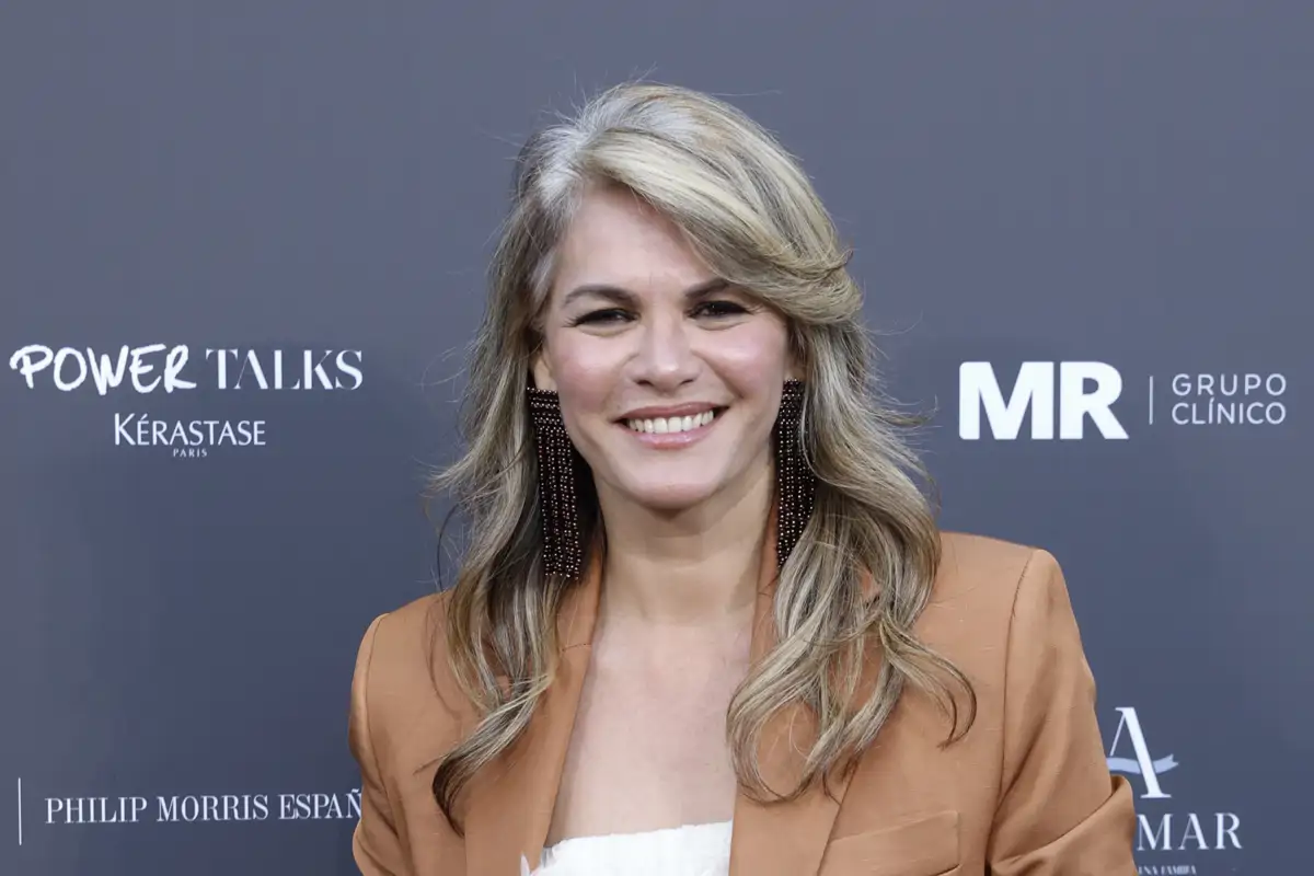 Fabiola Martínez: "Mi hijo Carlos mide dos metros. Es más alto que su ...