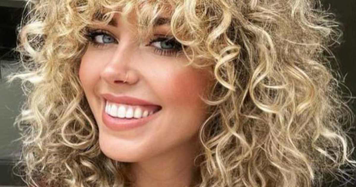 Dos peluqueros expertos en pelo curly coinciden: "Sobrecargar un rizo ...