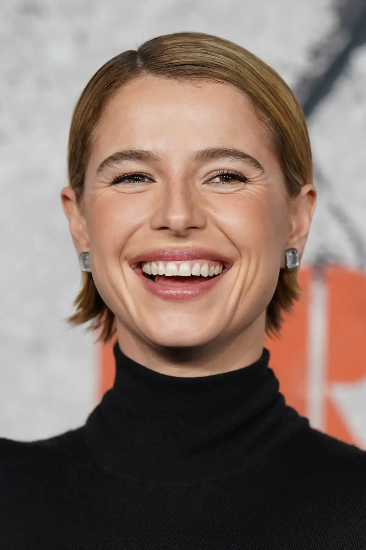Las mechas rubias que elevan cualquier corte de pelo corto: mucha luz ...