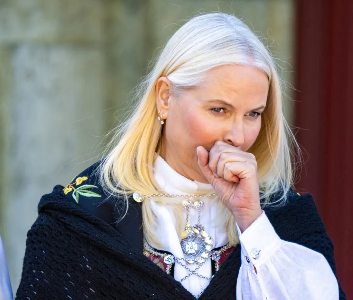 Haakon de Noruega confiesa estar preocupado por la salud de Mette-Marit ...