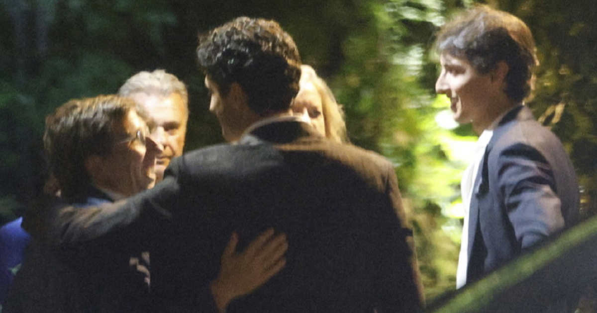 Roca Rey se refugia en Martínez-Almeida, Teresa Urquijo y su íntimo ...