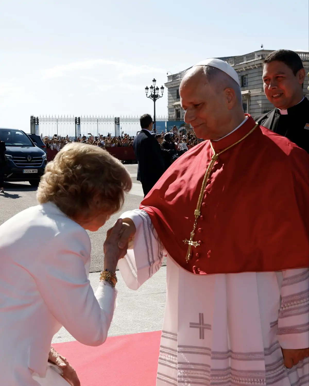 Así ha sido la reunión privada de la reina Sofía con el Papa León XIV ...