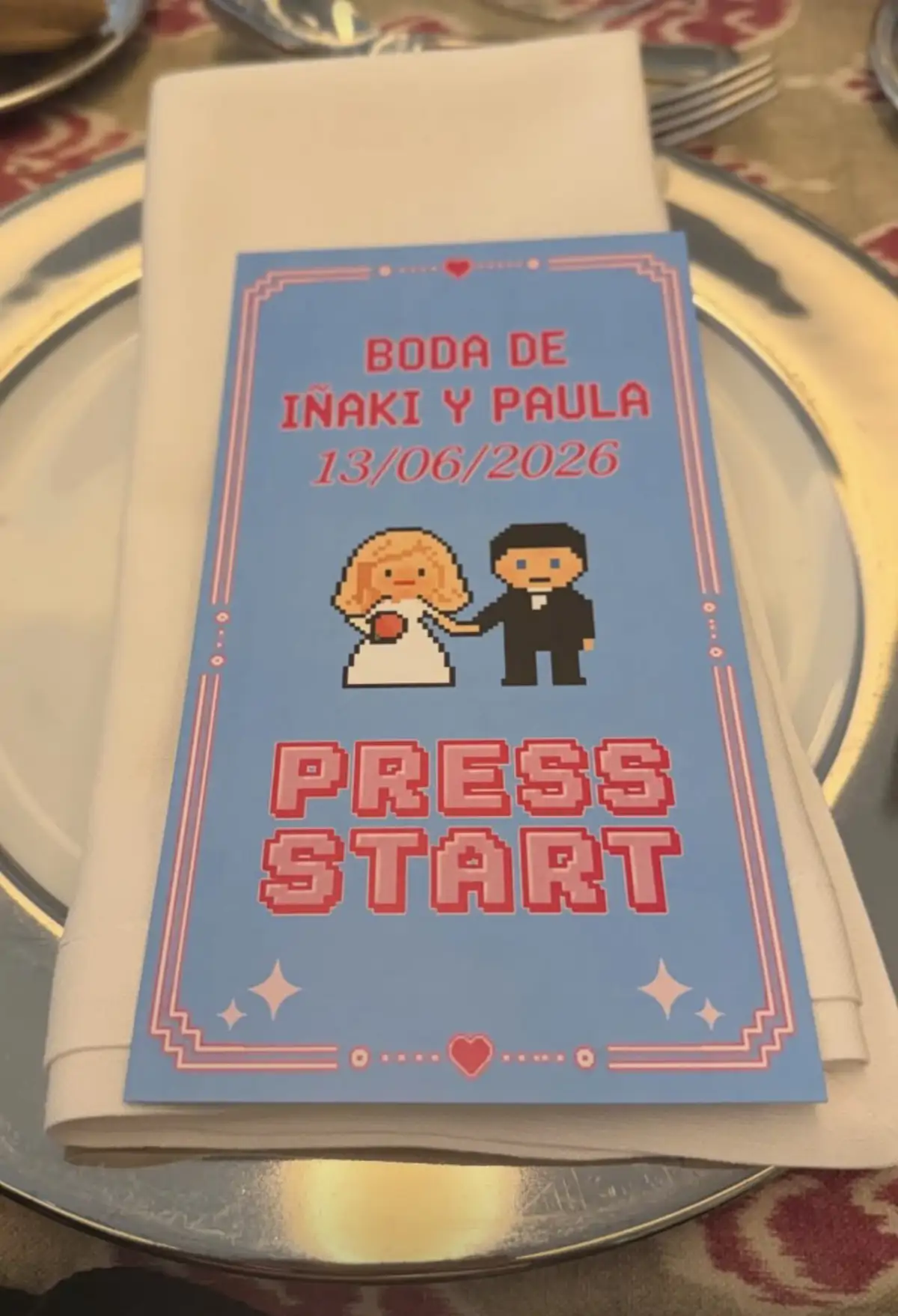 De la creativa invitación al original baile nupcial: la cómica Paula ...
